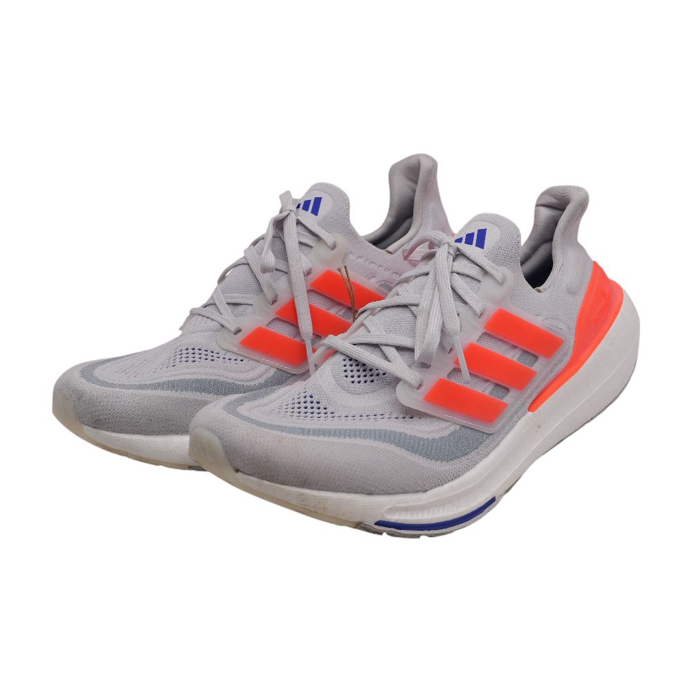 Ultra Boost Light Gray Low Top Sneaker – Unclaimed Baggage