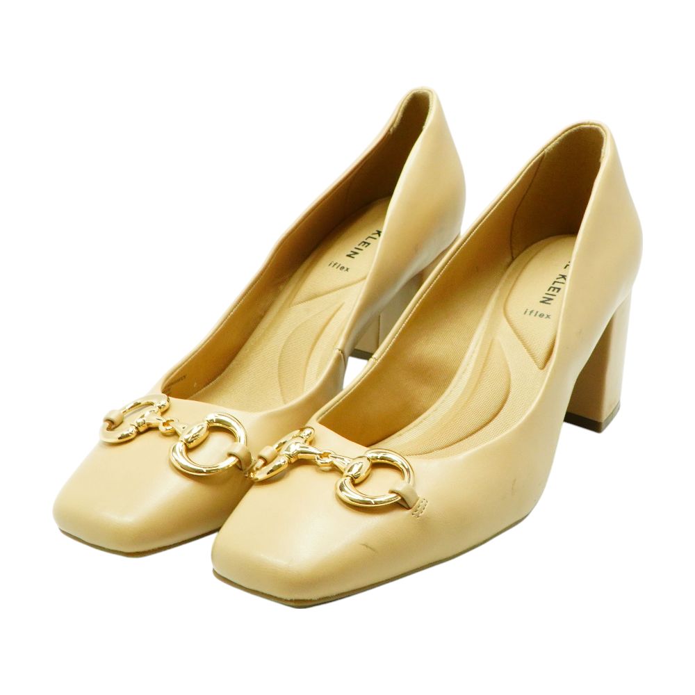 Larkin Beige Pump Heels – Unclaimed Baggage