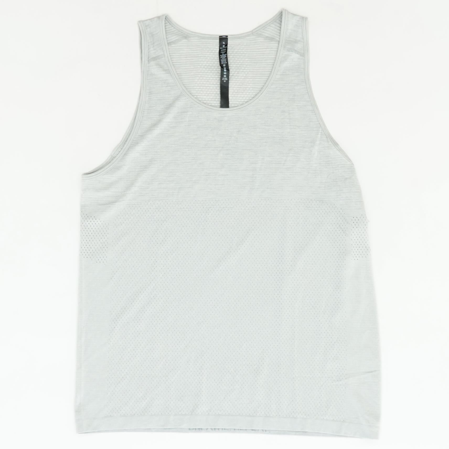 Gray Solid Tank – Unclaimed Baggage